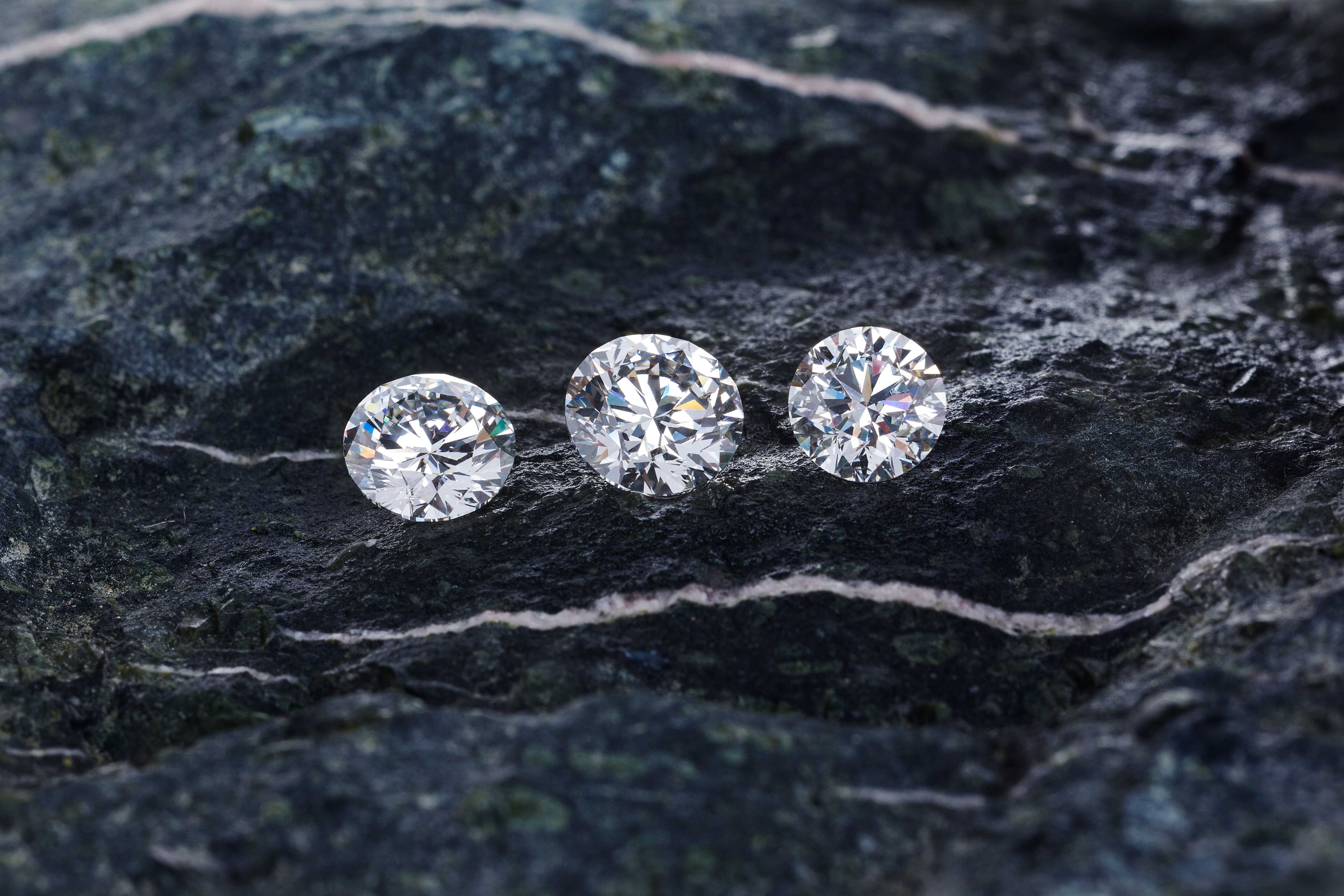 About Diamonds – CanadaMark